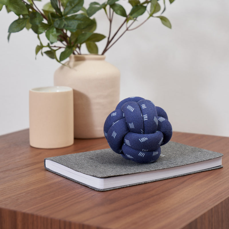 Sustainable Knot Pillows Perfect For Stress-Relief | Hugget™